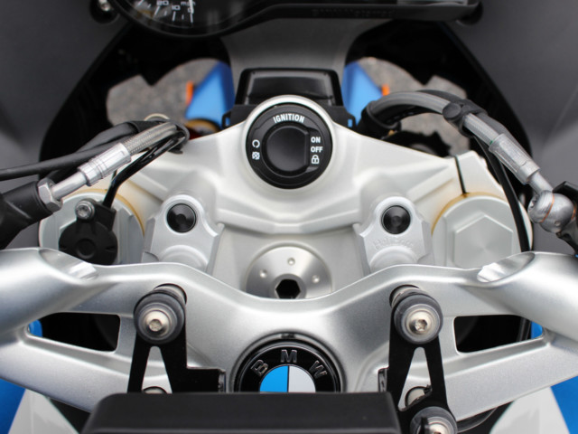 BMW R1200/1250RS ハンドルポジション調整キット | Banzai Motor Works